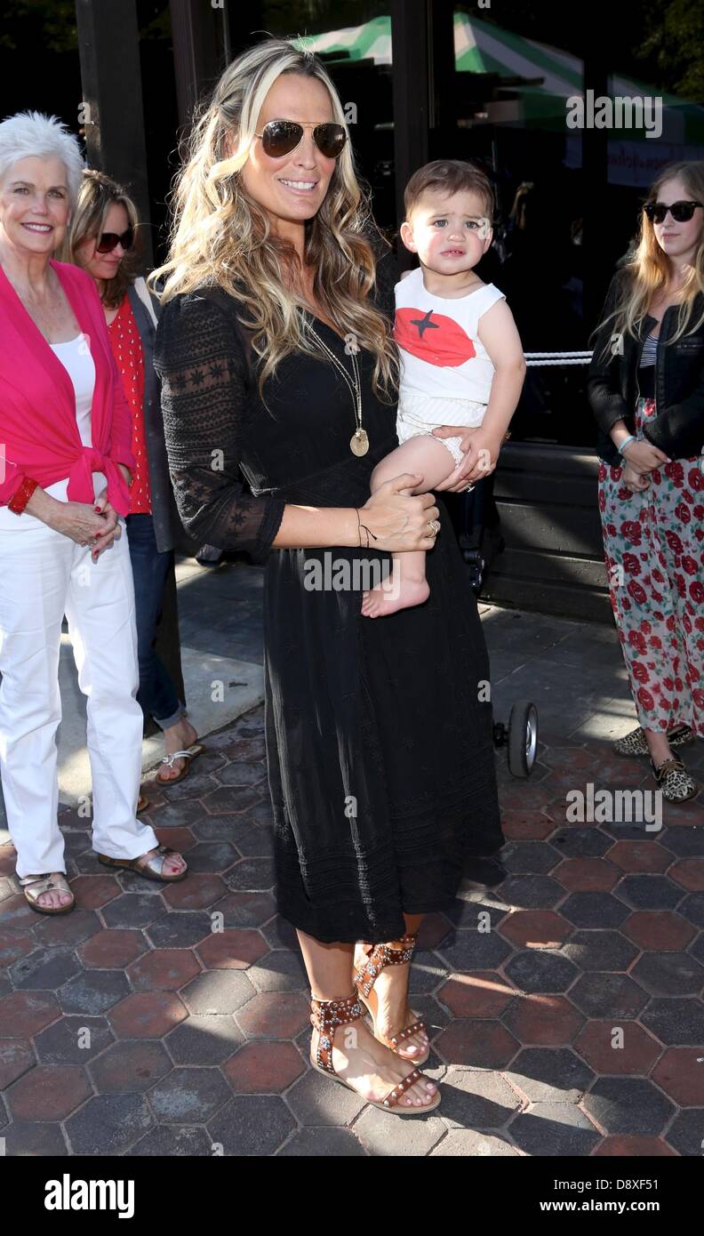 Molly sims 2013 hi-res stock photography and images - Alamy