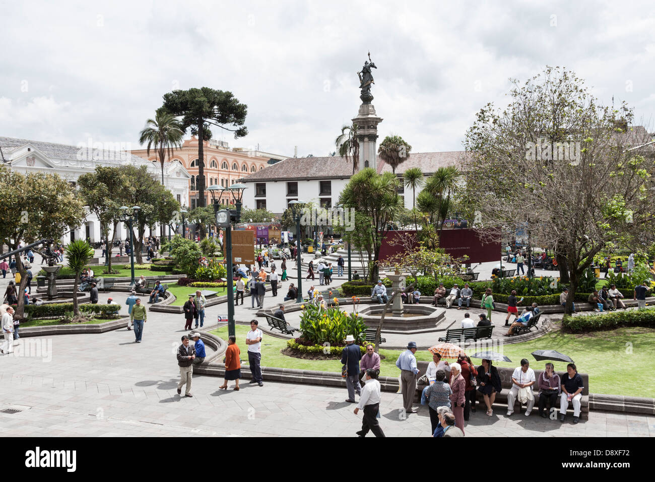 Plaza de la Independencia, Independence Monument, Quito, Old City ...