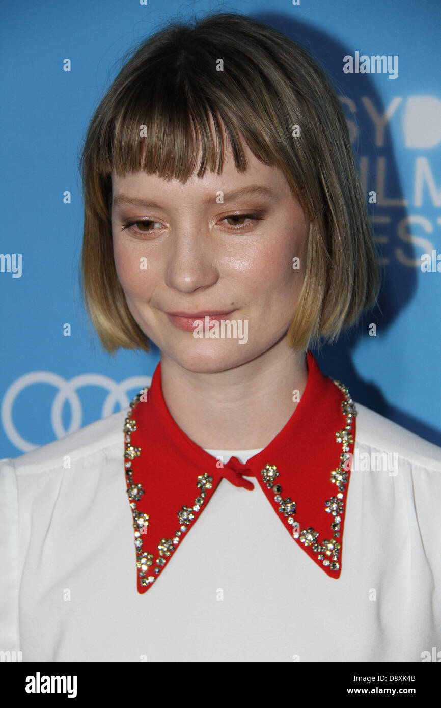 Mia milnes hi-res stock photography and images - Alamy