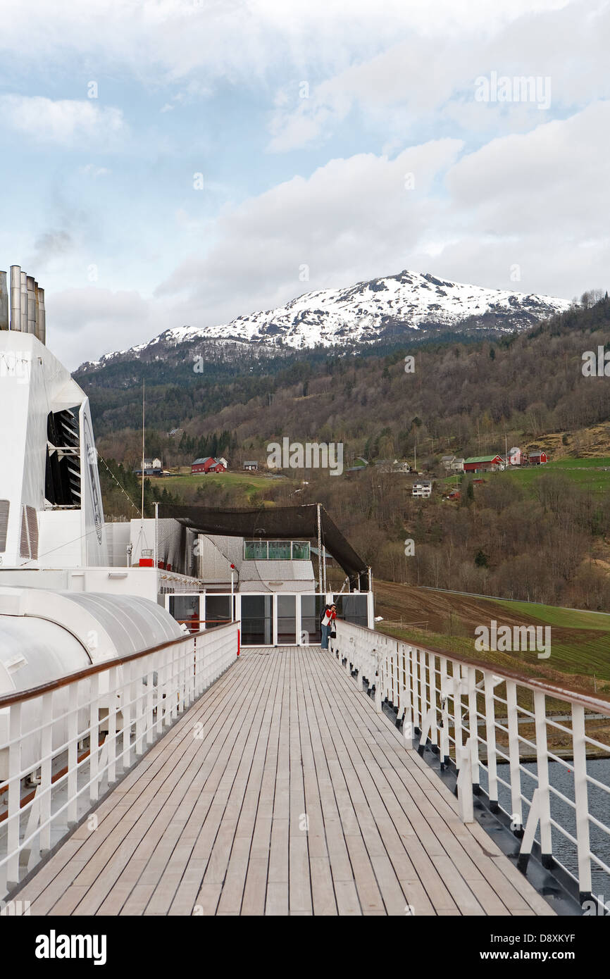 The promenade deck on Ms Ryndam, A holland America Line cruise ship in ...