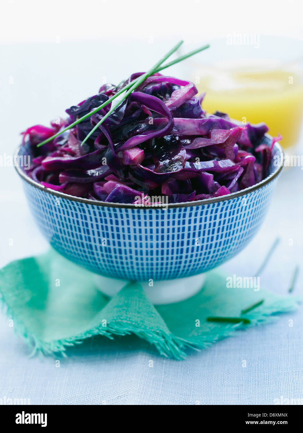 Braised red cabbage with apple juice Stock Photo - Alamy