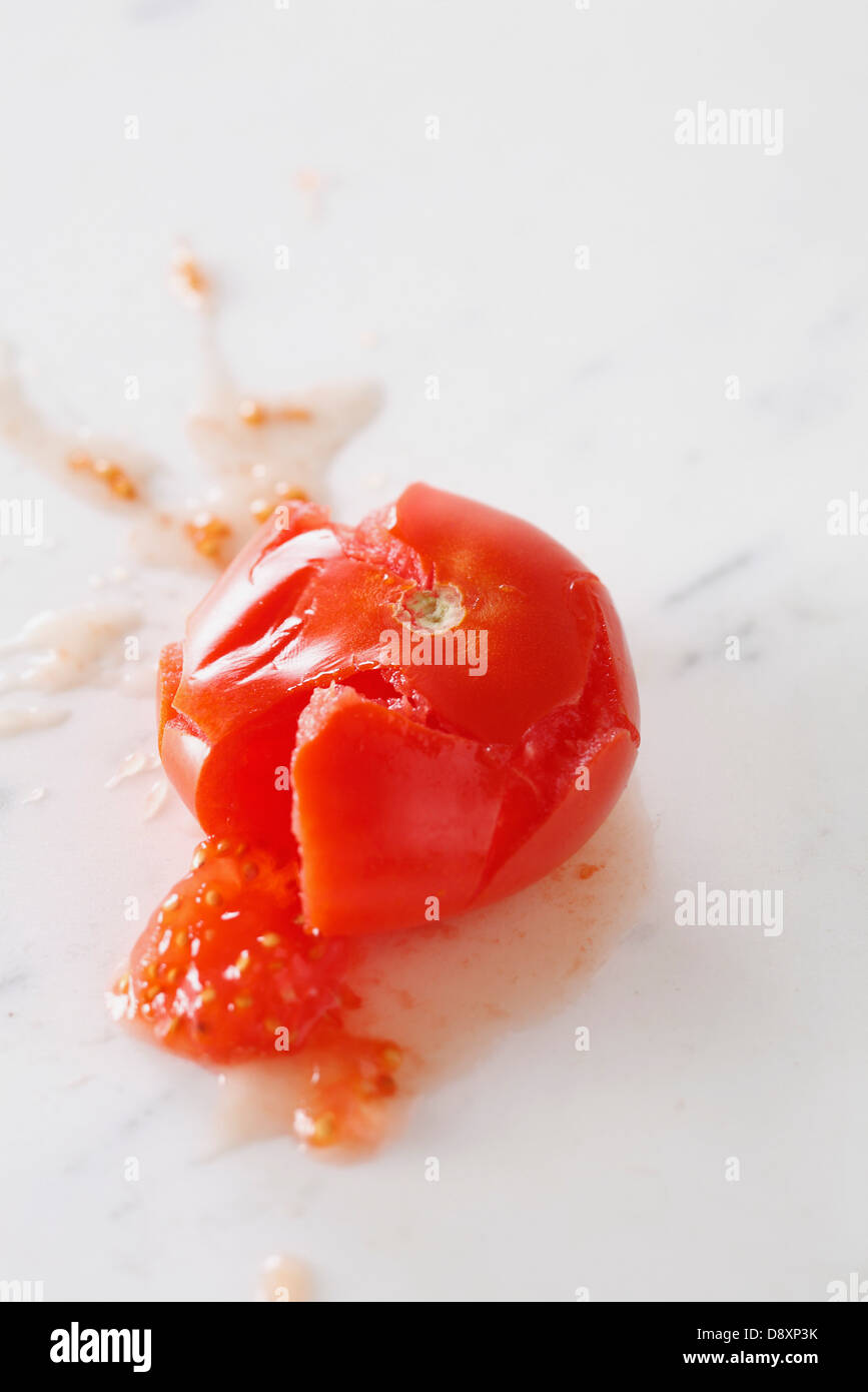 Squashed tomato hi-res stock photography and images - Alamy