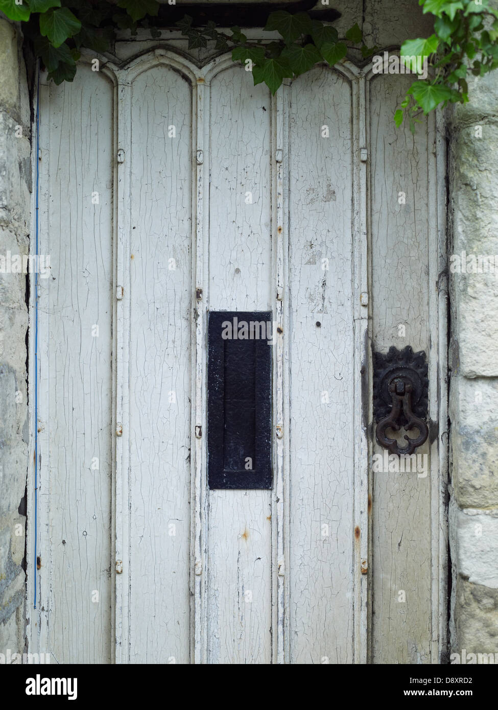 Distressed door hi-res stock photography and images - Alamy