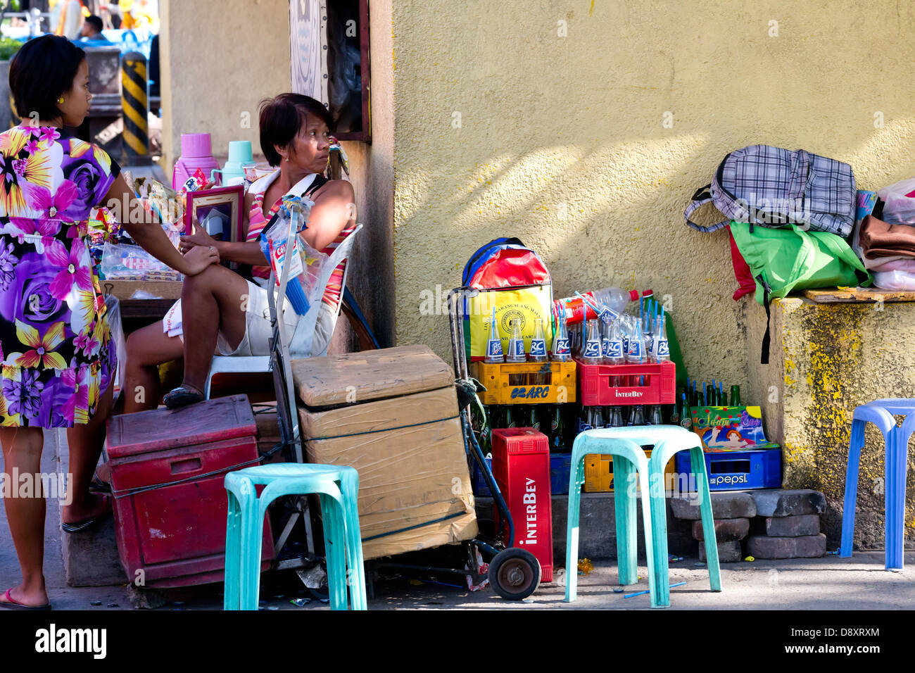 Everyday Life in the Streets of Manila, Philippines Stock Photo - Alamy
