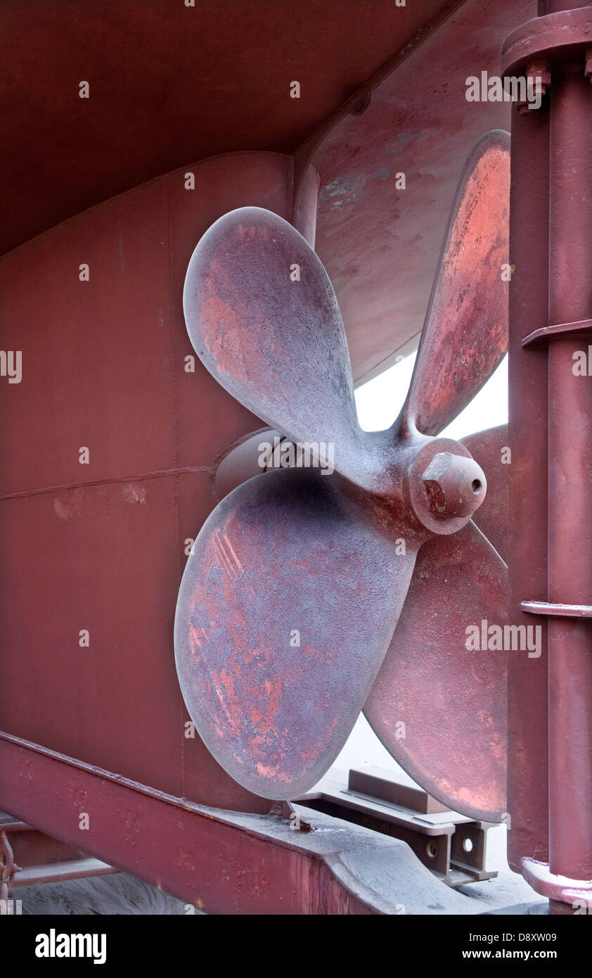 Hydrodynamics of ship propulsion hi-res stock photography and images ...