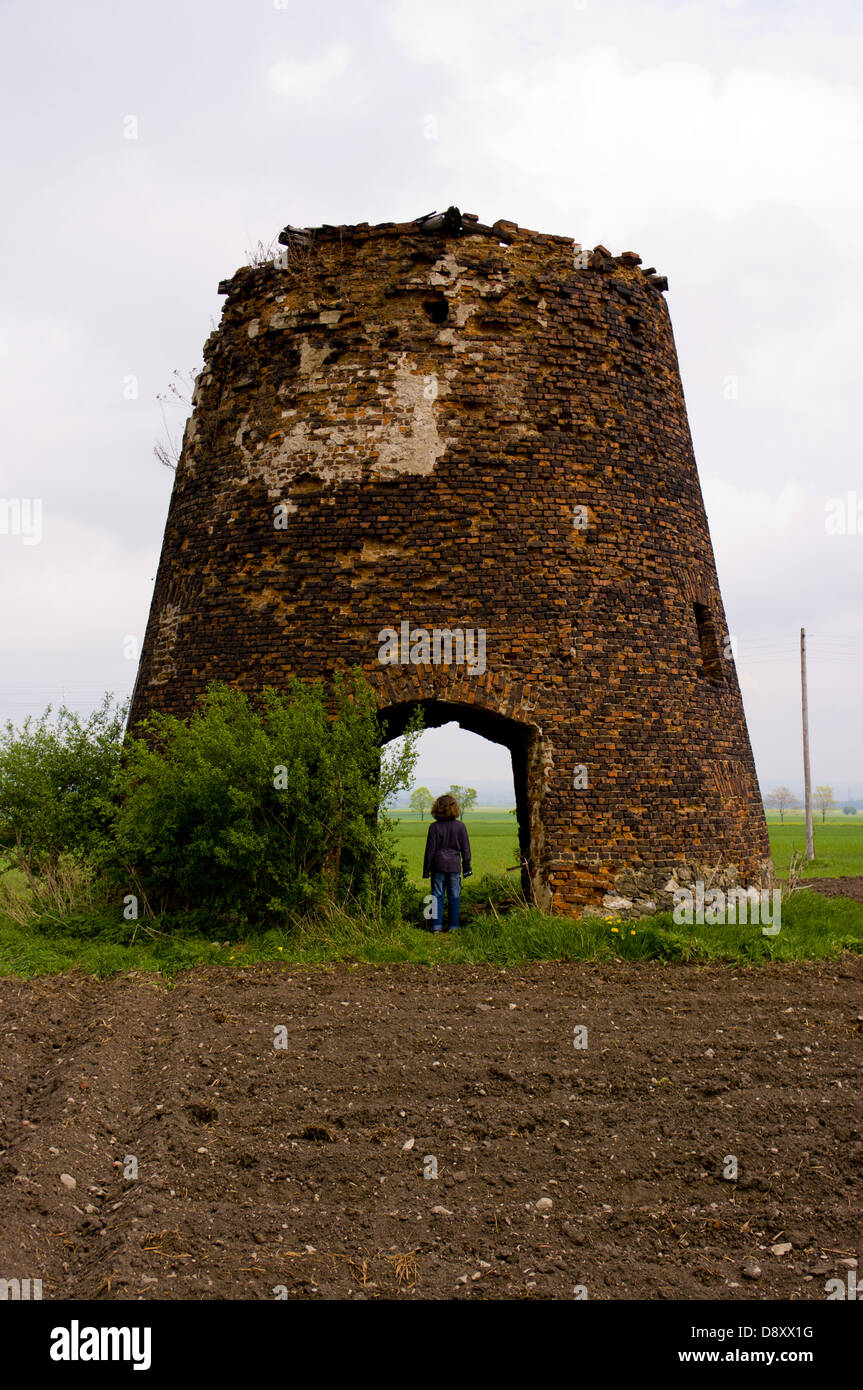 Windmill ruins hi-res stock photography and images - Alamy