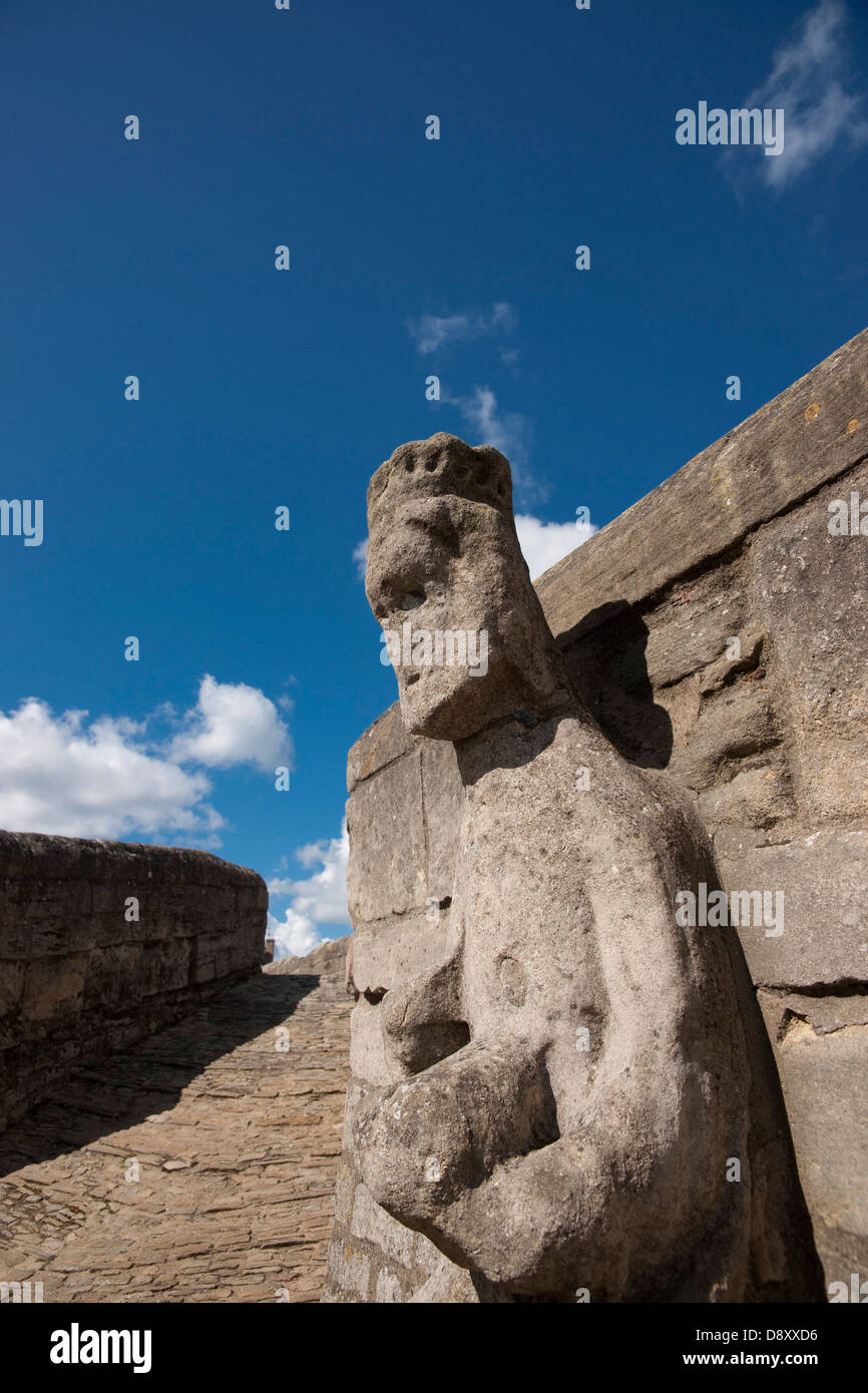 14th century pedestrian bridge hi-res stock photography and images - Alamy
