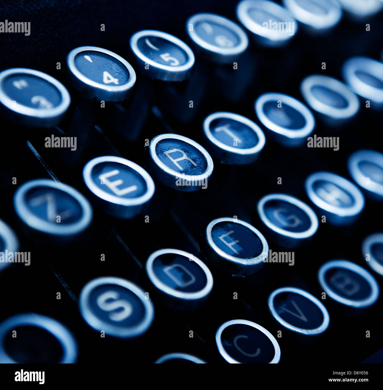 Close-up picture of a keyboard from a vintage typewriter Stock Photo ...