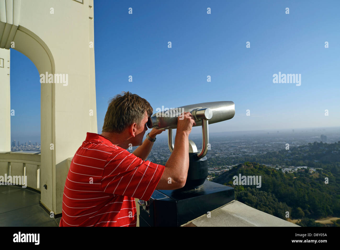 Man in coin telescope, telescope, Griffith Observatory Observatorium ...