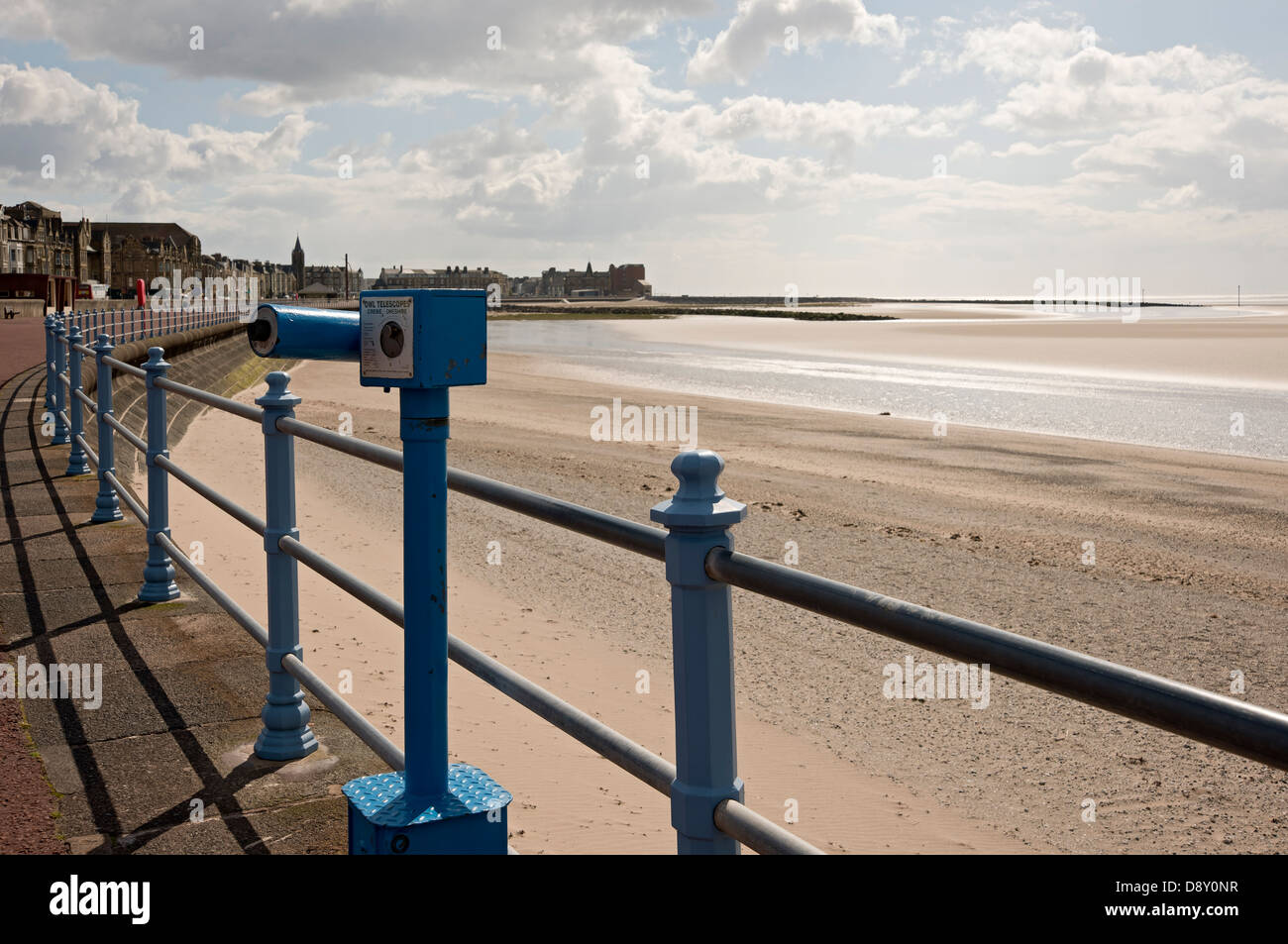 Morecambe bay beach hi-res stock photography and images - Alamy