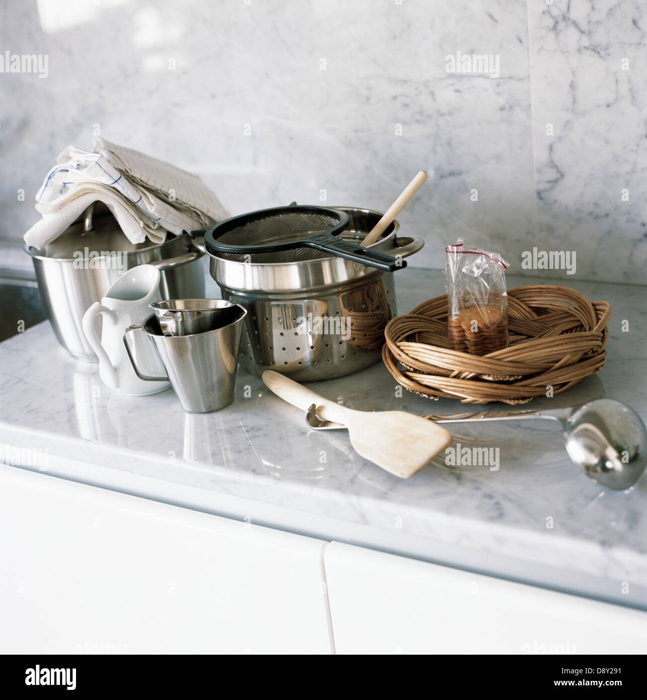 Kitchen utensils in a kitchen Stock Photo - Alamy