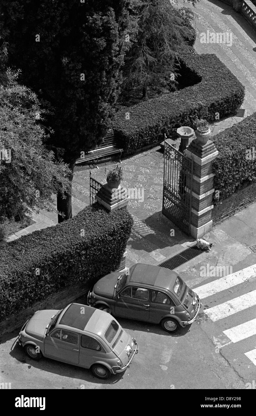 Cars in the park Black and White Stock Photos & Images - Alamy