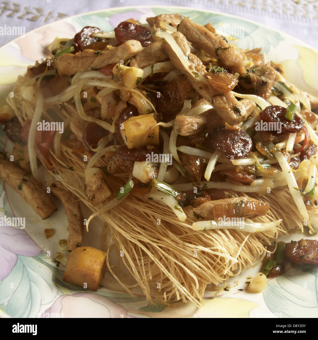 Mee Krob; Thai crispy noodle stir fry Stock Photo - Alamy