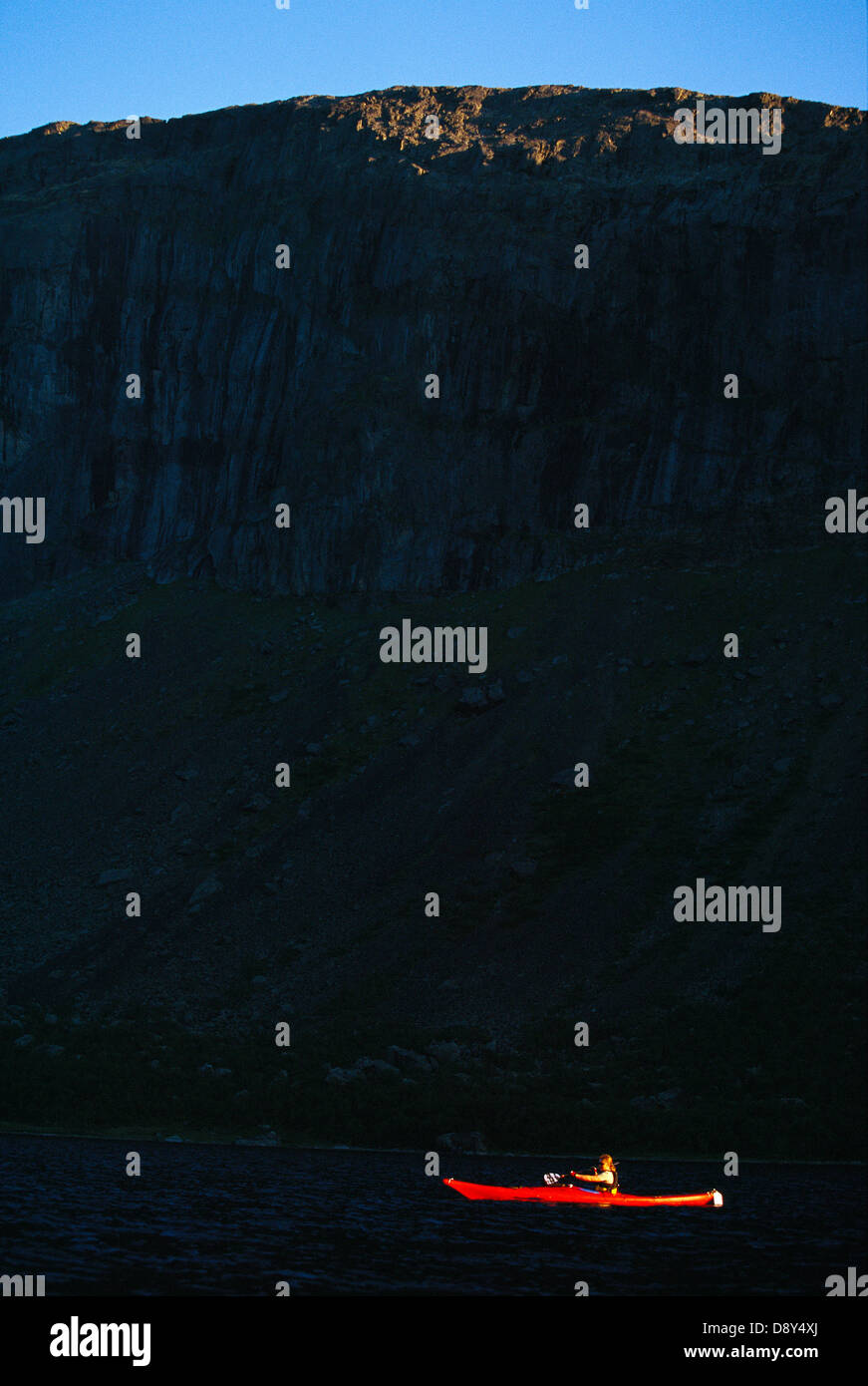 Steep vertical cliff hi-res stock photography and images - Alamy