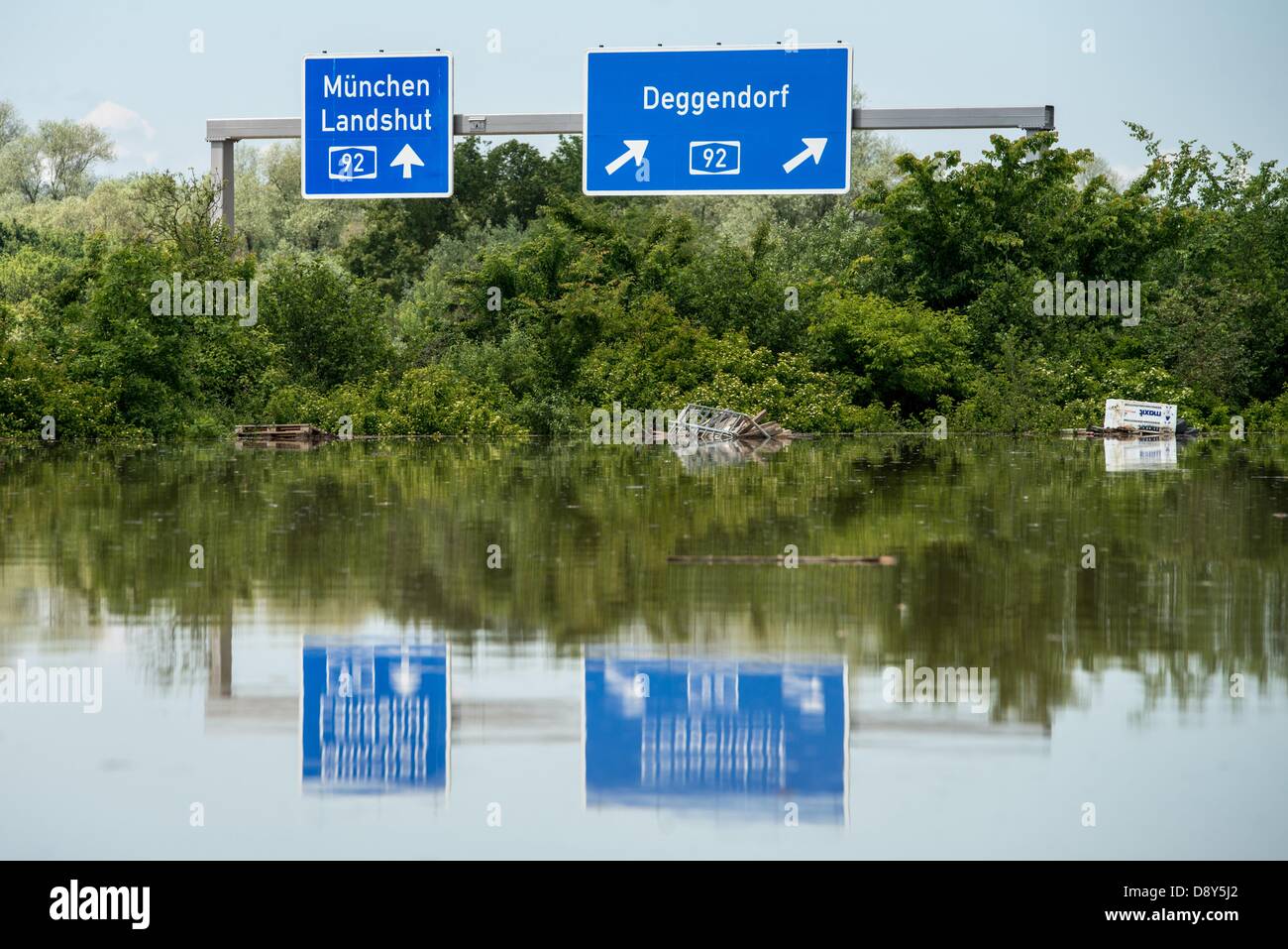 Autobahn 92 hi-res stock photography and images - Alamy