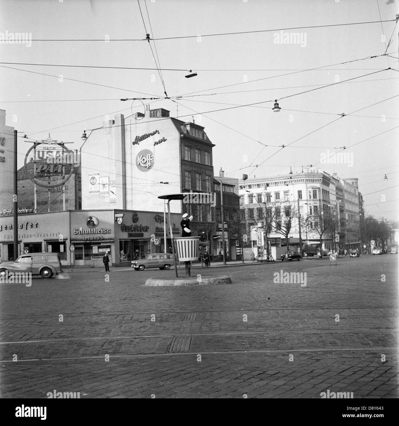 Hamburg in 1956 hi-res stock photography and images - Alamy