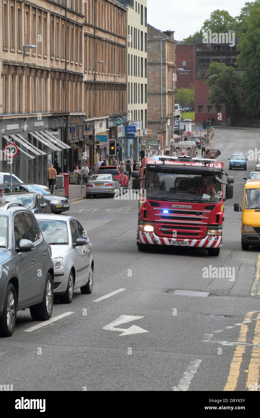 Fire engine emergency blue lights uk hi-res stock photography and ...