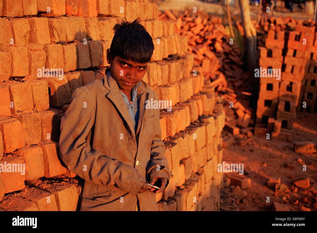 Children work in brick hi-res stock photography and images - Alamy