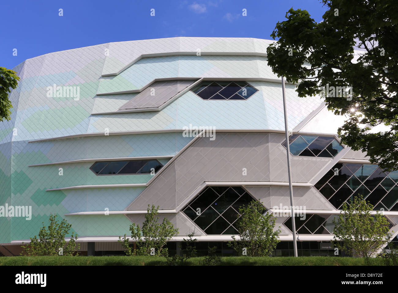 First direct arena leeds exterior hi-res stock photography and images ...