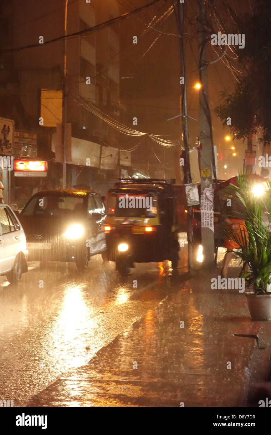 Heavy rain street light hi-res stock photography and images - Alamy