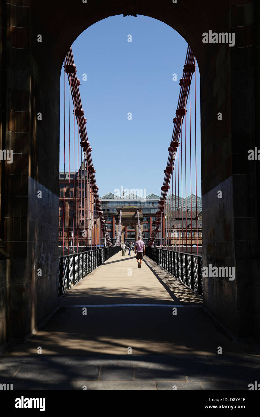 Suspension bridges hi-res stock photography and images - Alamy