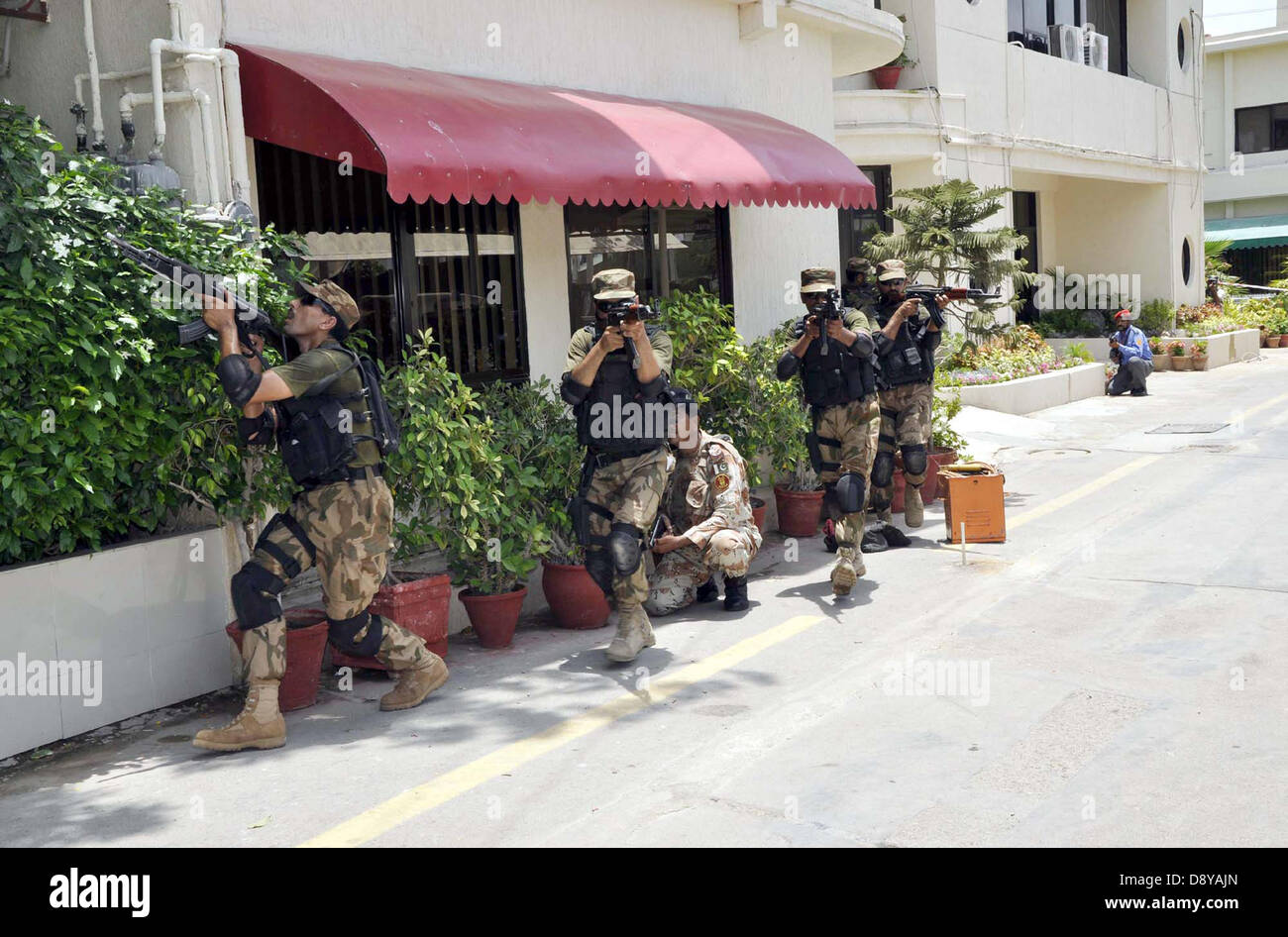 Troops from Pakistan Army, Sindh Rangers, DHA Vigilance Security ...