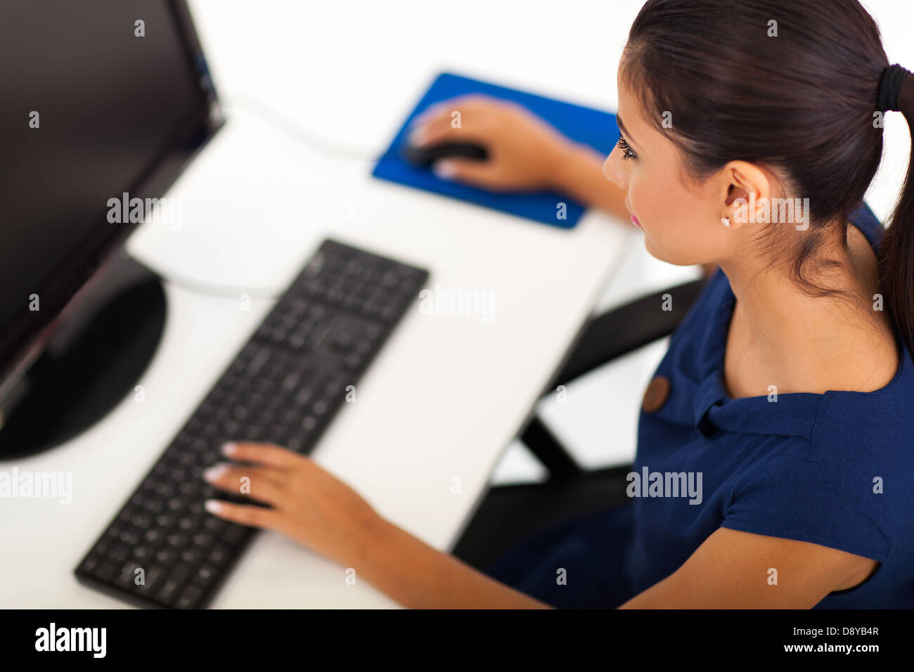 Employee typing hi-res stock photography and images - Alamy