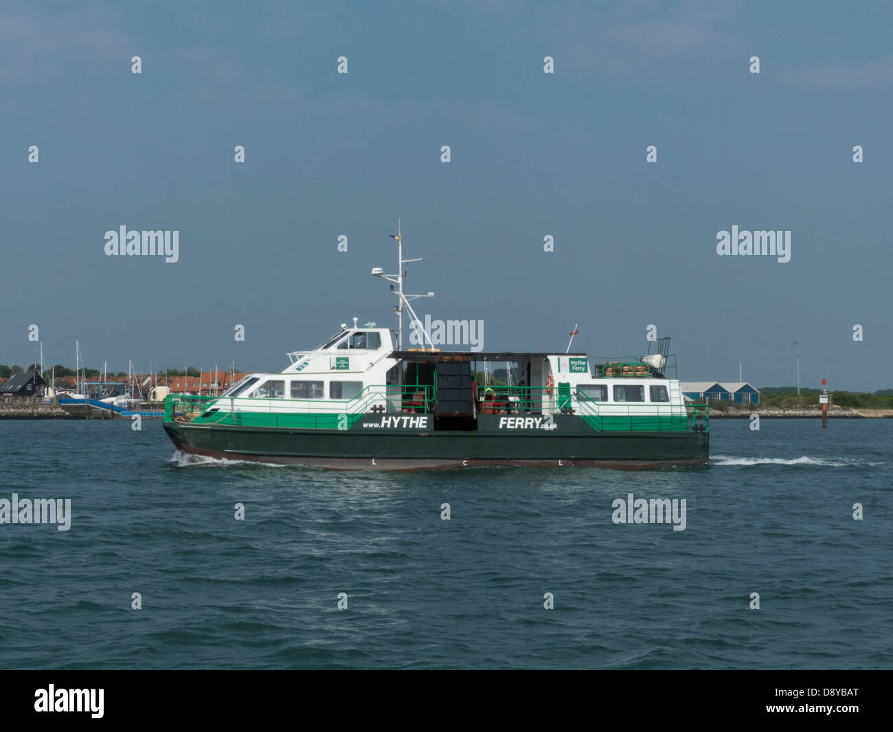 Hythe Ferry on Southampton Water with Hythe Marina village in ...