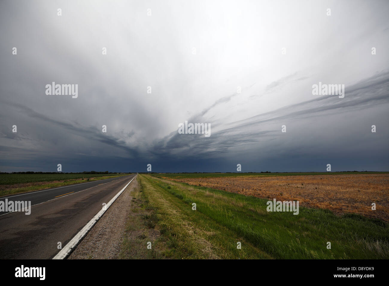 Outflow boundary clouds hi-res stock photography and images - Alamy