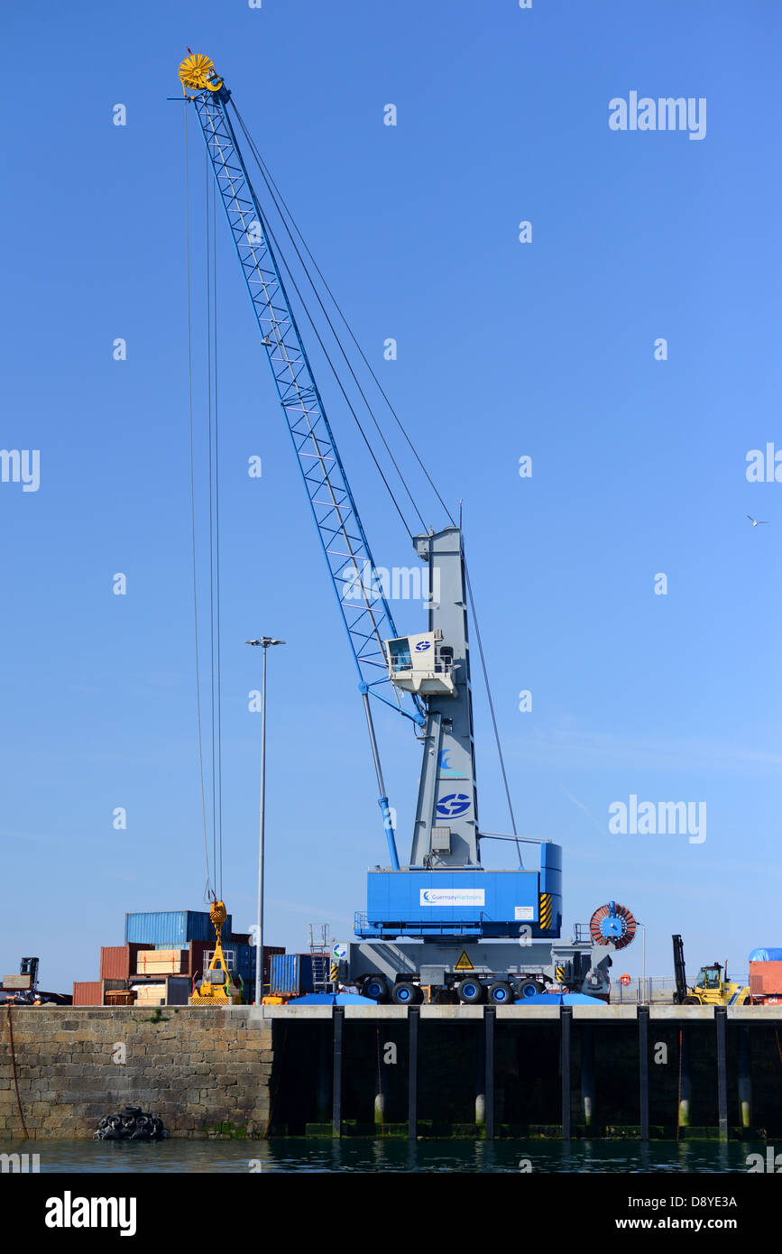 dockside crane on a bright sunny day Stock Photo - Alamy