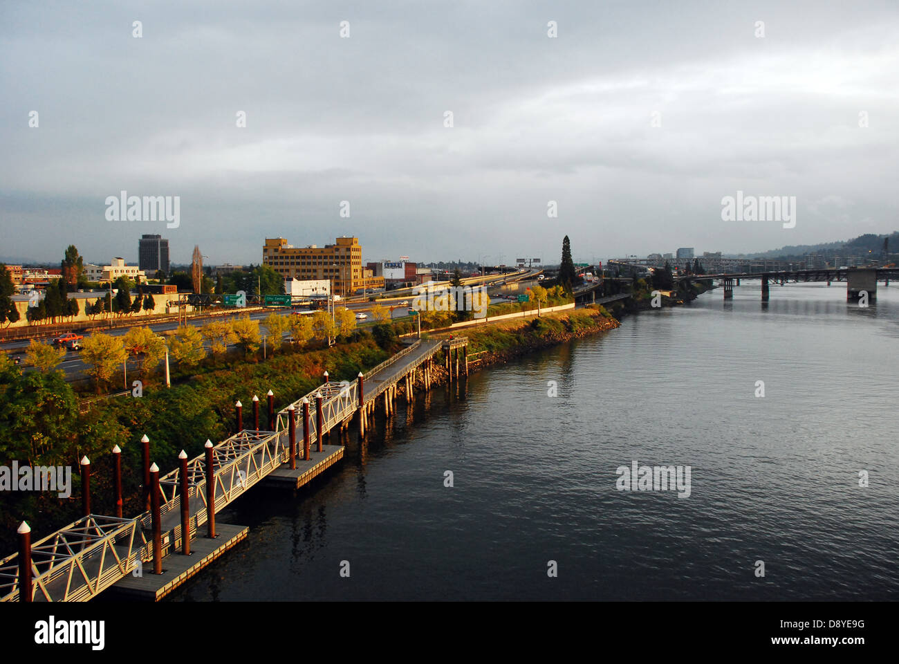 Portland waterfront walkway Stock Photo - Alamy