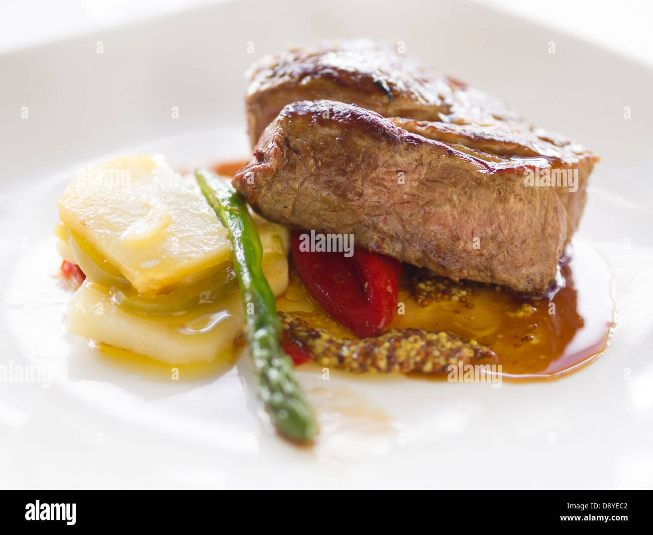 Gourmet food plate hi-res stock photography and images - Alamy