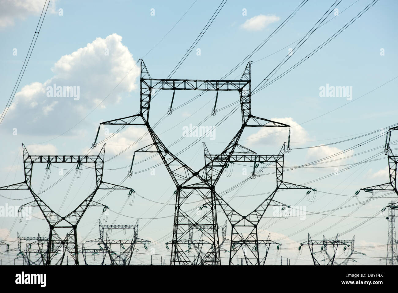 Electric power cables hi-res stock photography and images - Alamy