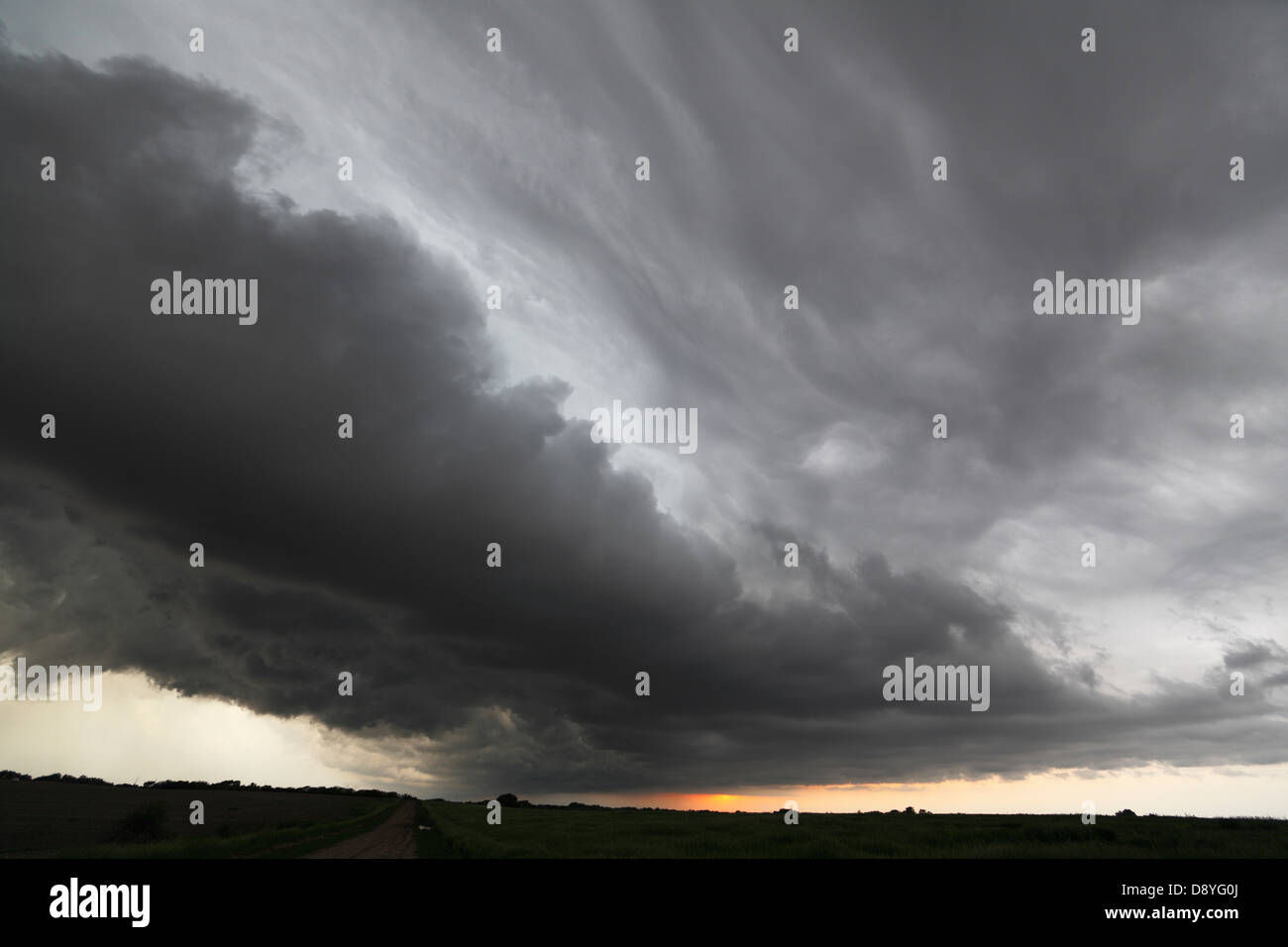 Cloud bank hi-res stock photography and images - Alamy