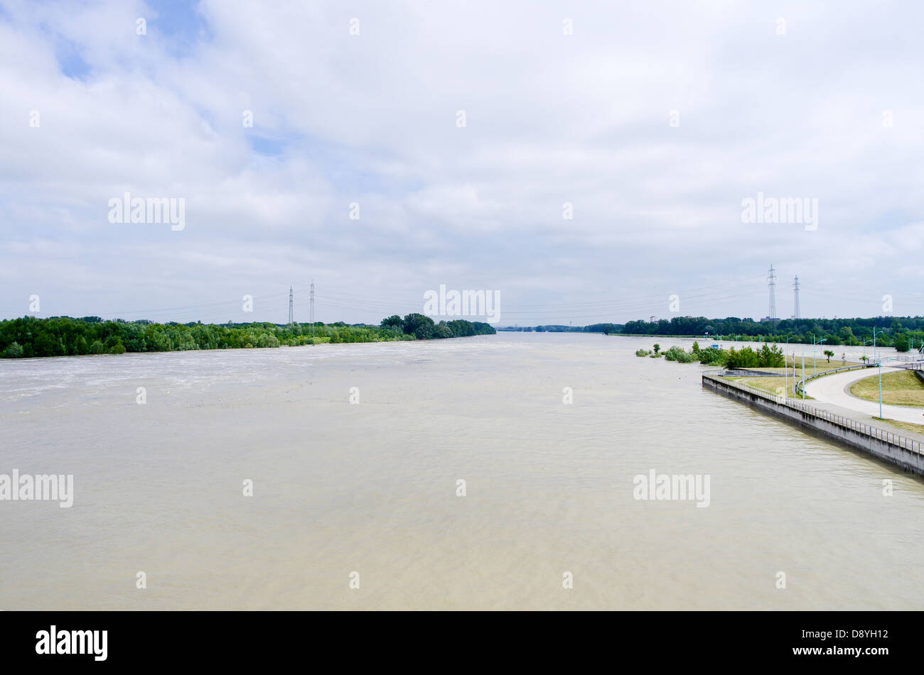 Danube flooding hi-res stock photography and images - Alamy