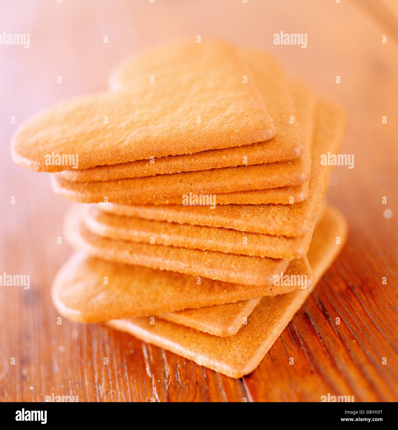 Gingerbread biscuits hi-res stock photography and images - Alamy