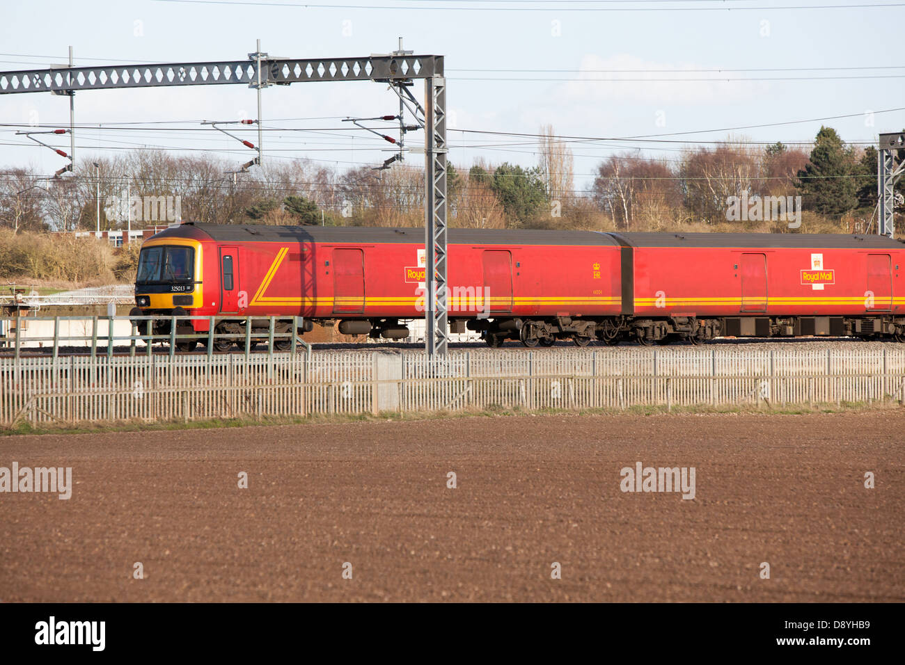 Royal mail train service hi-res stock photography and images - Alamy