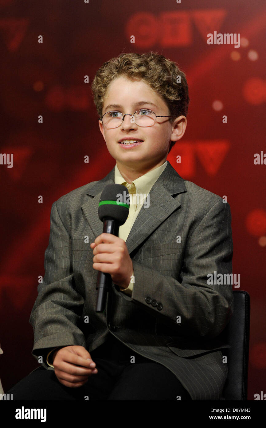 Sean giambrone hi-res stock photography and images - Alamy
