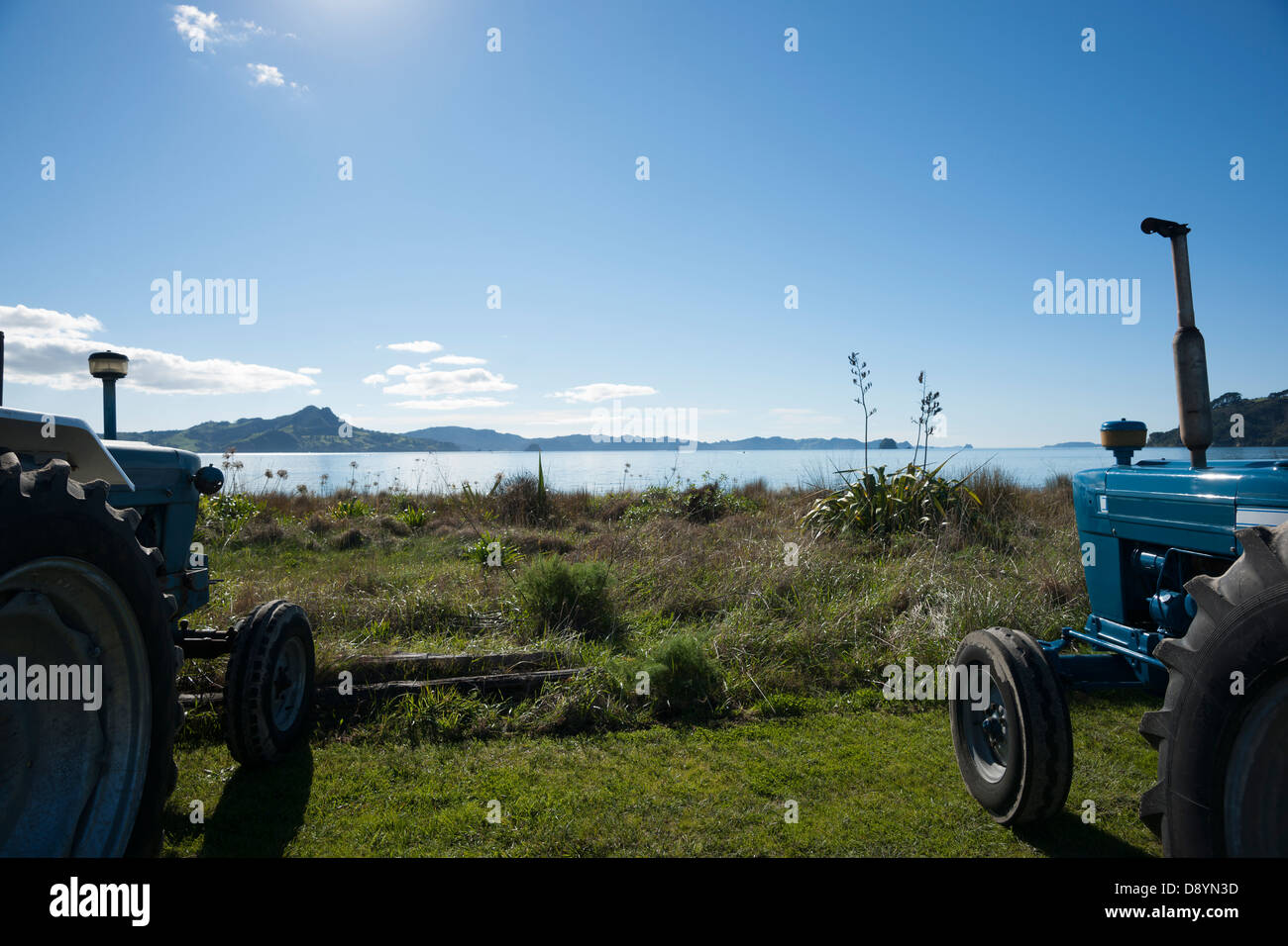 New Zealand Tractors High Resolution Stock Photography and Images - Alamy