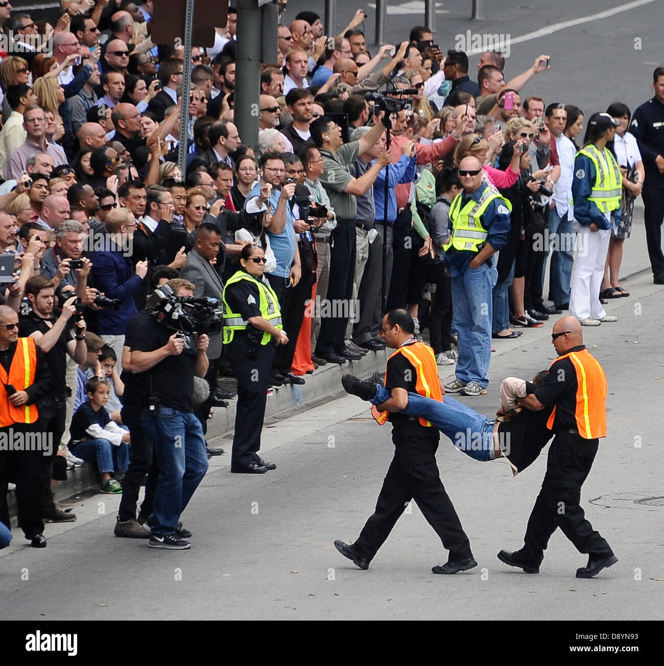 Lapd helicopter hi-res stock photography and images - Alamy