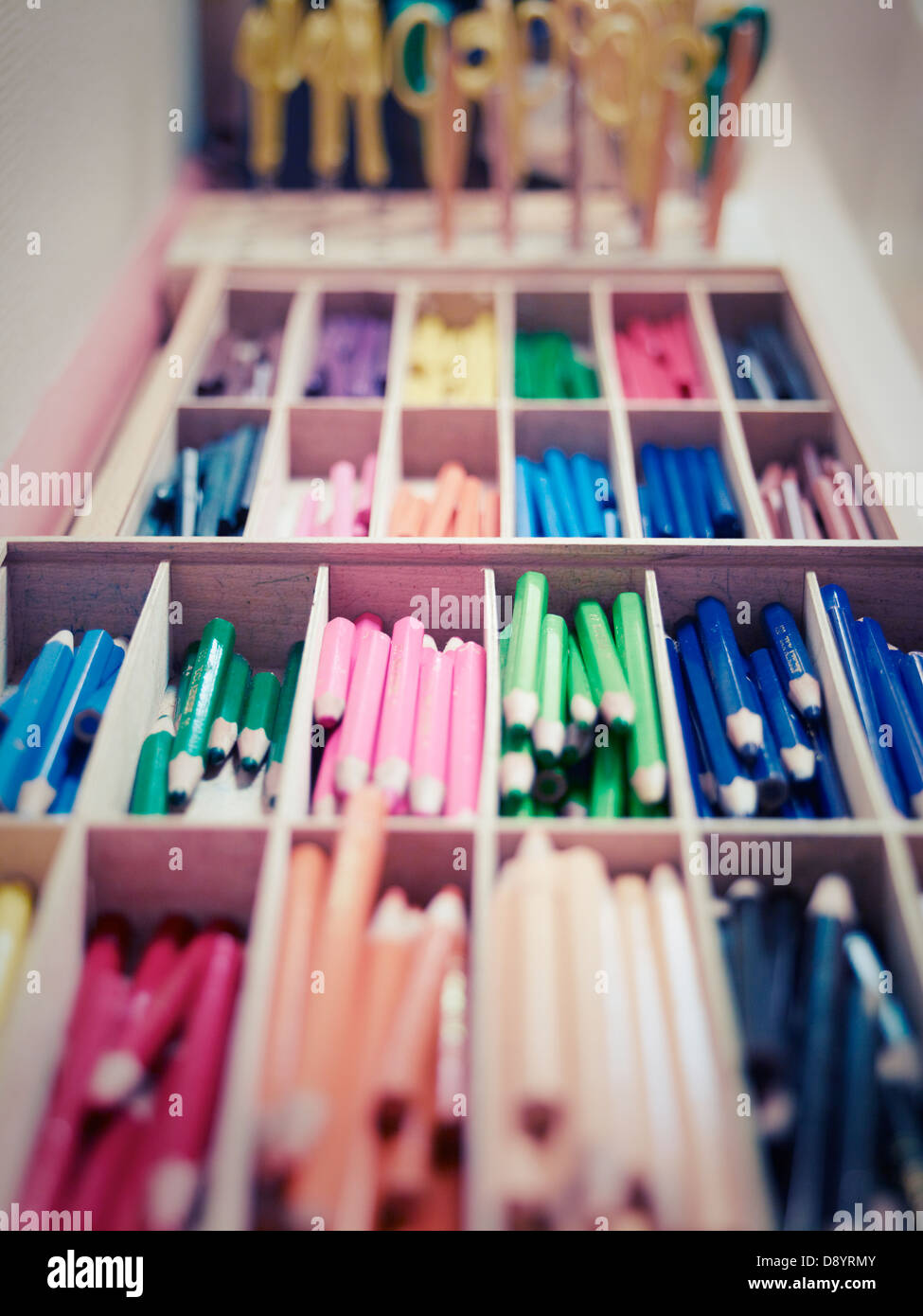 Box of colored pencils hi-res stock photography and images - Alamy