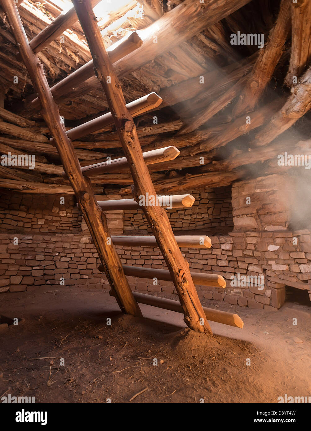 Indian kiva ladder hi-res stock photography and images - Alamy