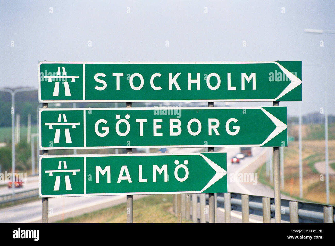 Lamp post motorway hi-res stock photography and images - Alamy