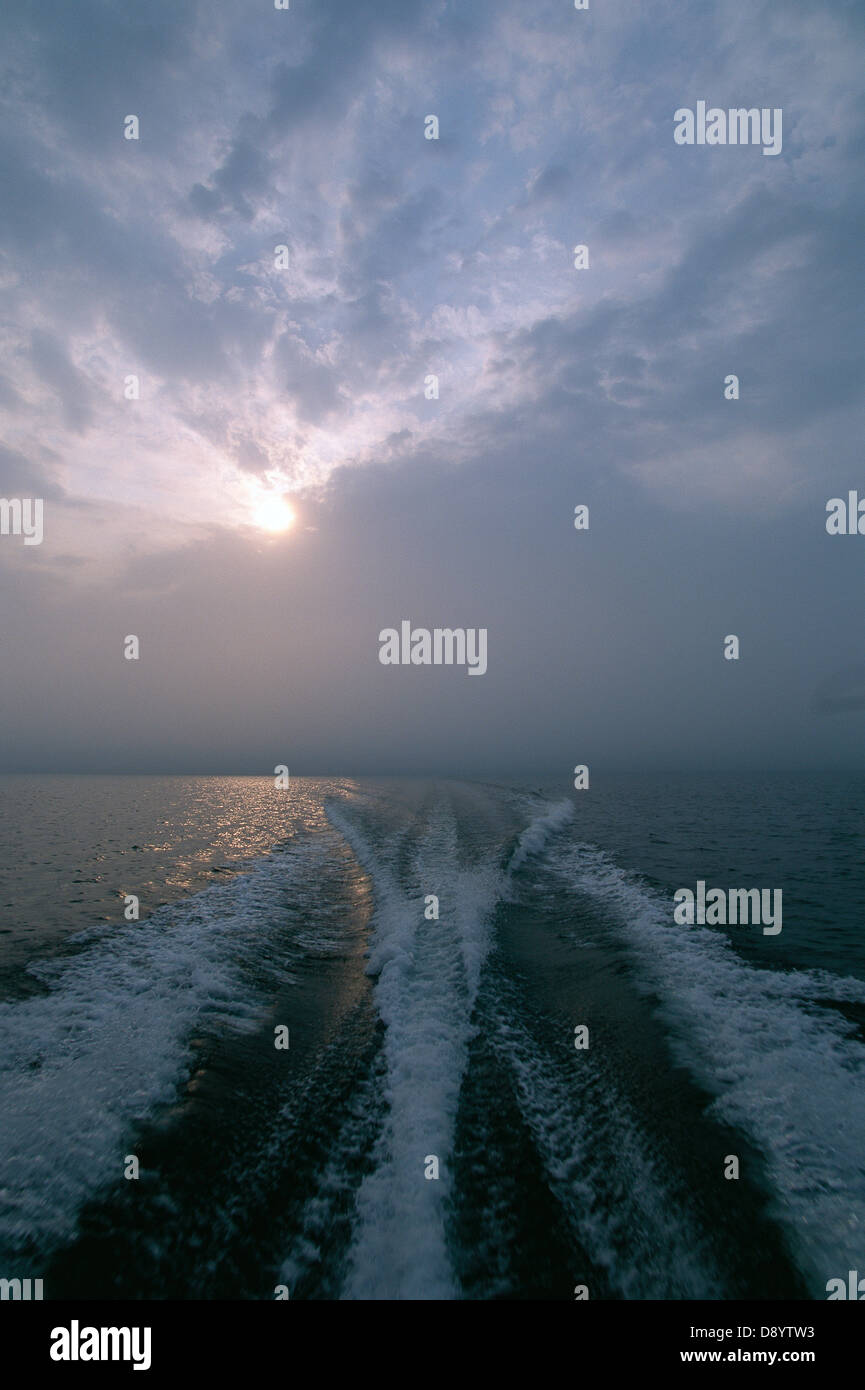 Surge in the ocean Stock Photo - Alamy