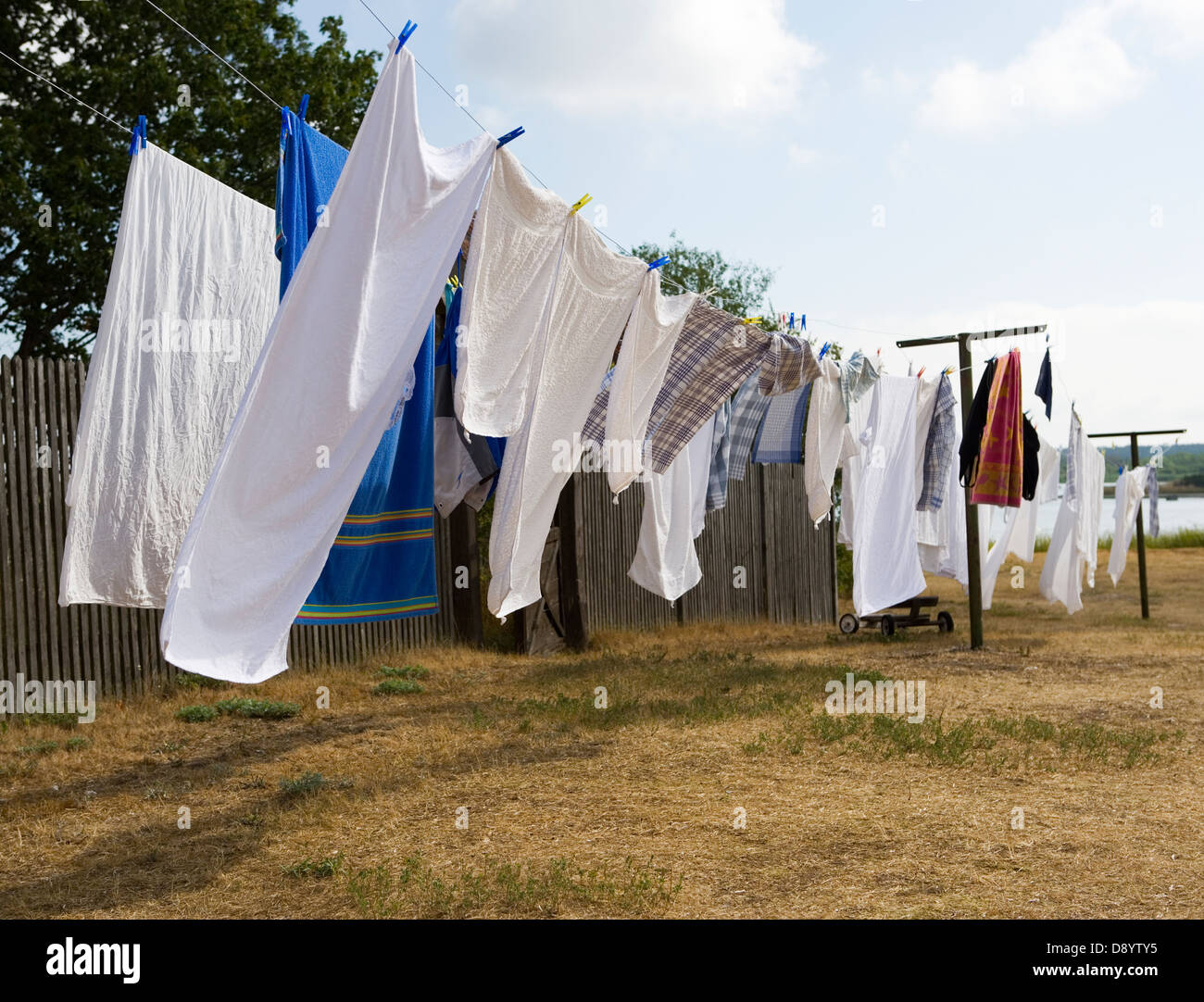 Hanging clothes on fence dry hi-res stock photography and images - Alamy