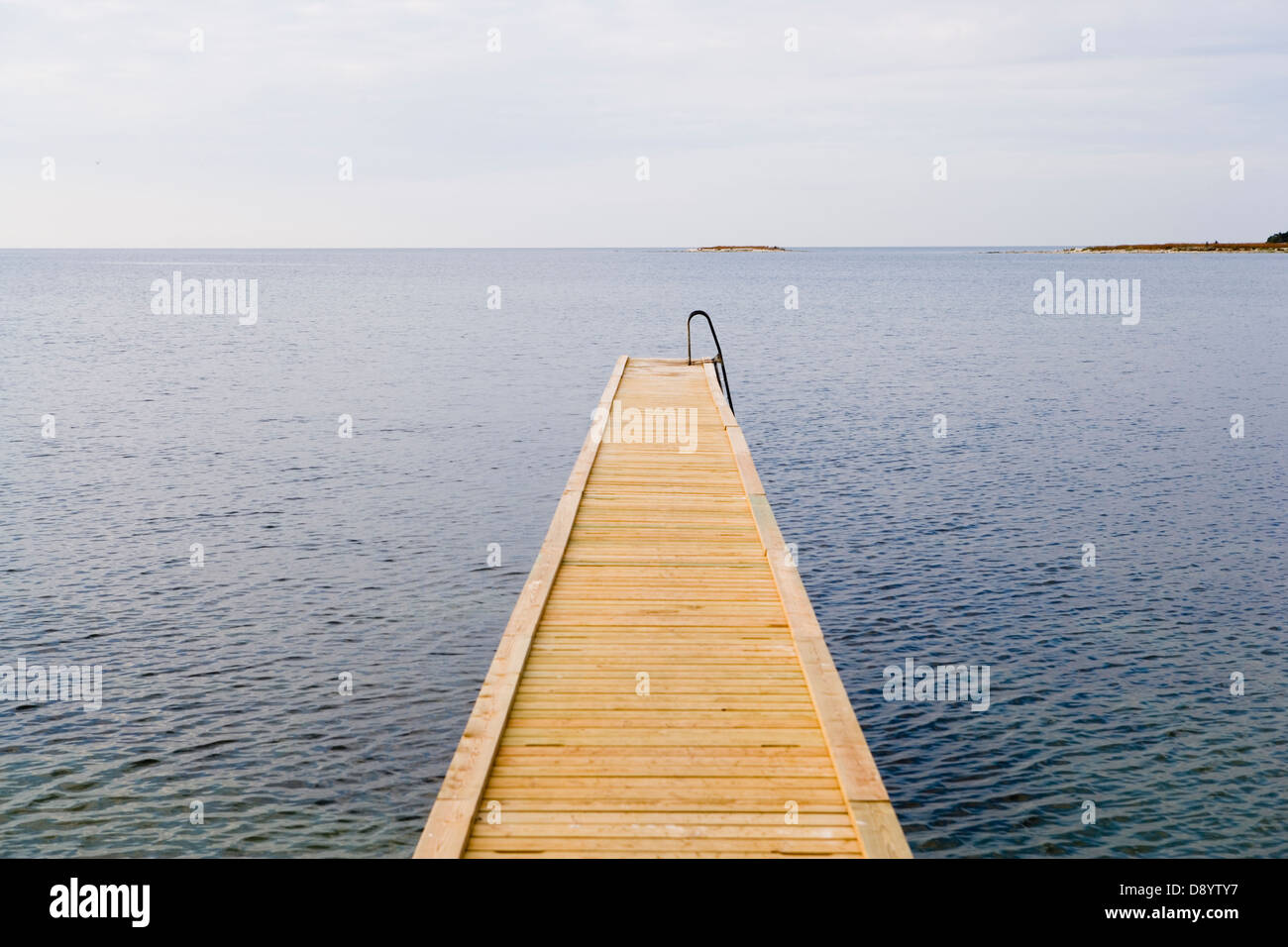No straight jetty hi-res stock photography and images - Alamy