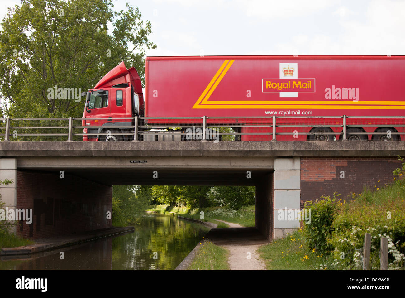A Royal Mail lorry on the A5 in the Midlands Stock Photo - Alamy