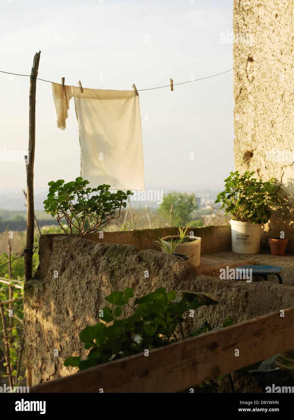 Clothes line italy hi-res stock photography and images - Alamy