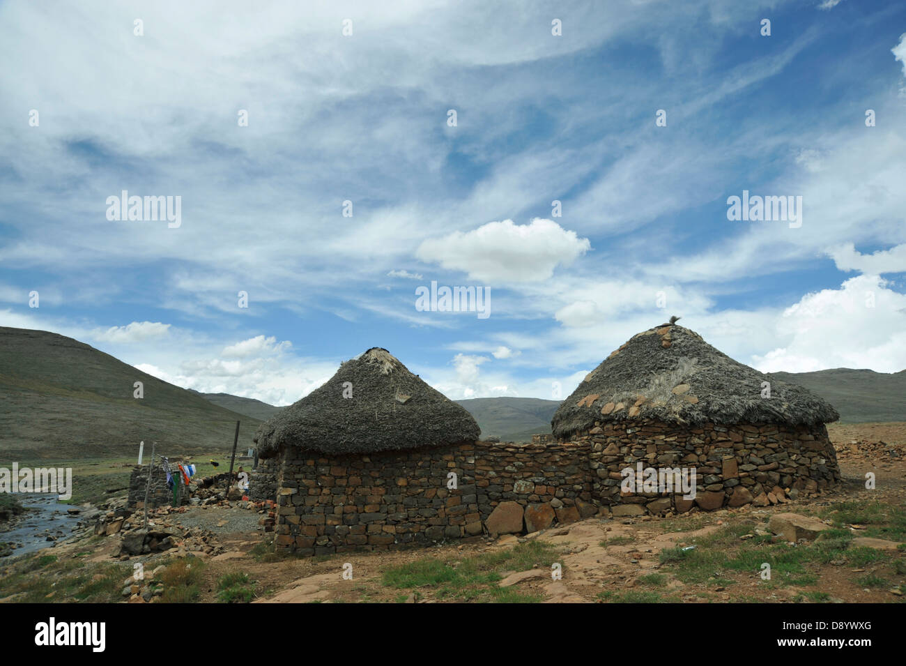 Traditional stone basotho home structure hi-res stock photography and images - Alamy