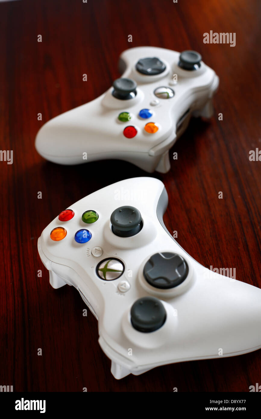 An xbox 360 and controller hi-res stock photography and images - Alamy